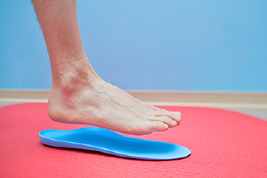 Effects of Orthotics on Gait in Malalignment Syndrome
